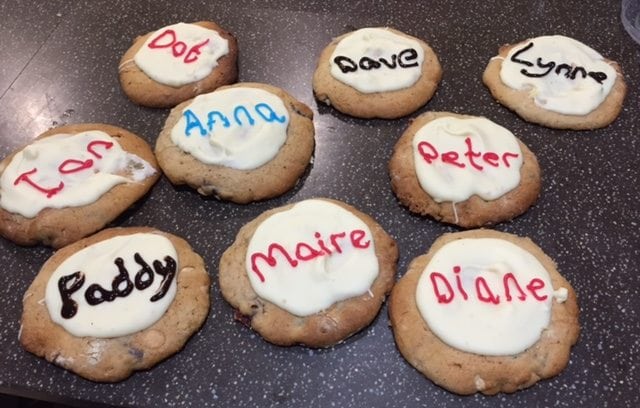 Christmas Cookie Place Cards - Eating Ideas